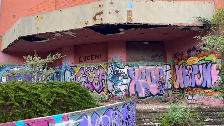 Pont Aeri, en ruinas: así luce la discoteca que Eurovisión ha ...