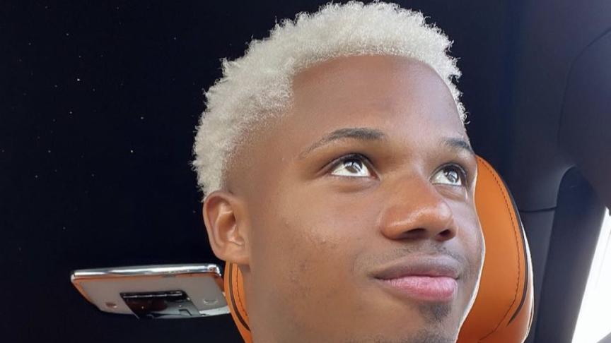 El sorprendente nuevo look de Ansu Fati: influencer total