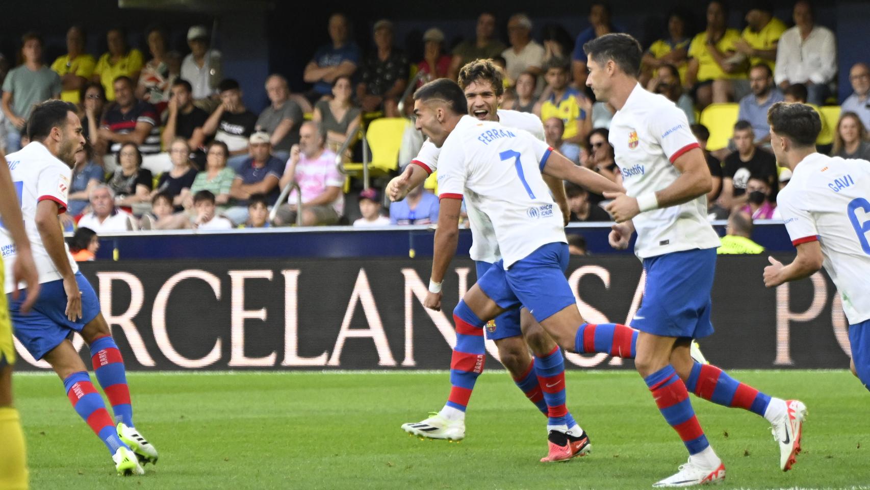 Ferran Torres saca de un aprieto al Barça en Villarreal