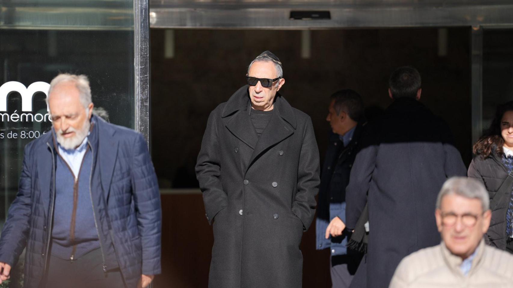 Último adiós del mundo de la empresa y la política a Isak Andic en ...