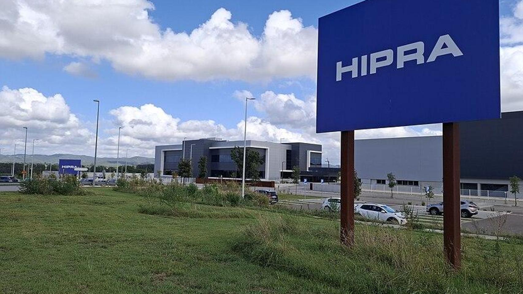 Hipra redujo un 36% su beneficio en 2024 con una facturación estable