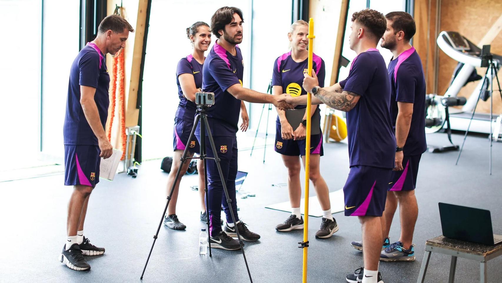 El Barça Femenino levanta el primer título de la temporada y Pere Romeu ...
