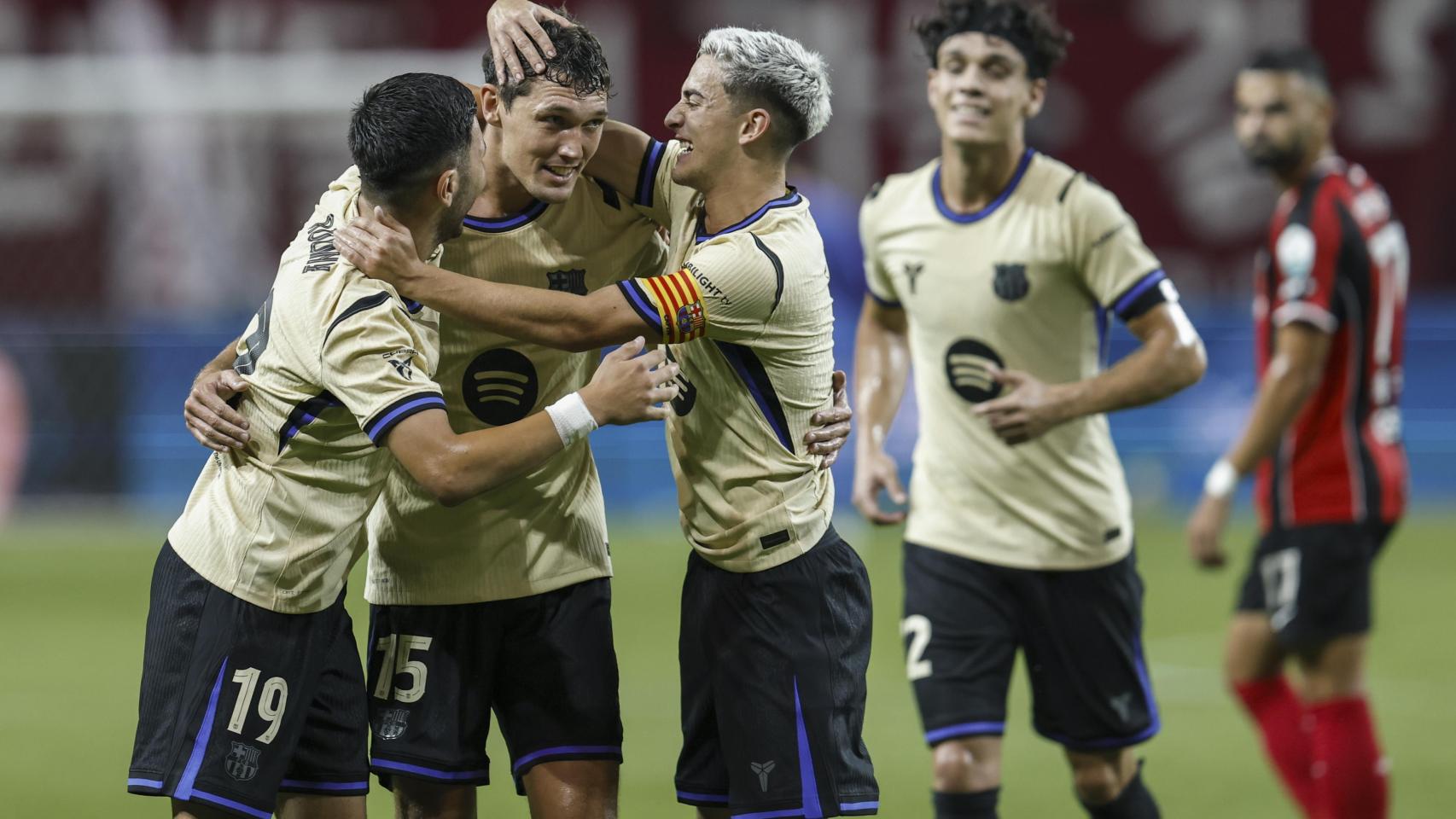 Ferran Torres planta cara a Lewandowski en Seúl tras la enésima ...