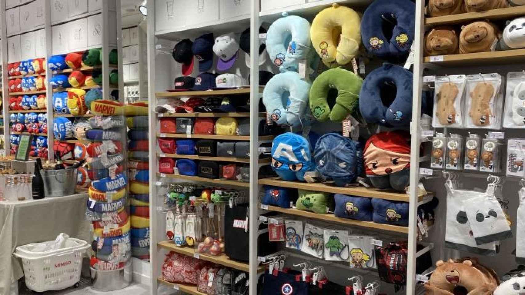 Miniso, la tienda de inspiración japonesa que arrasa en Barcelona, abre ...