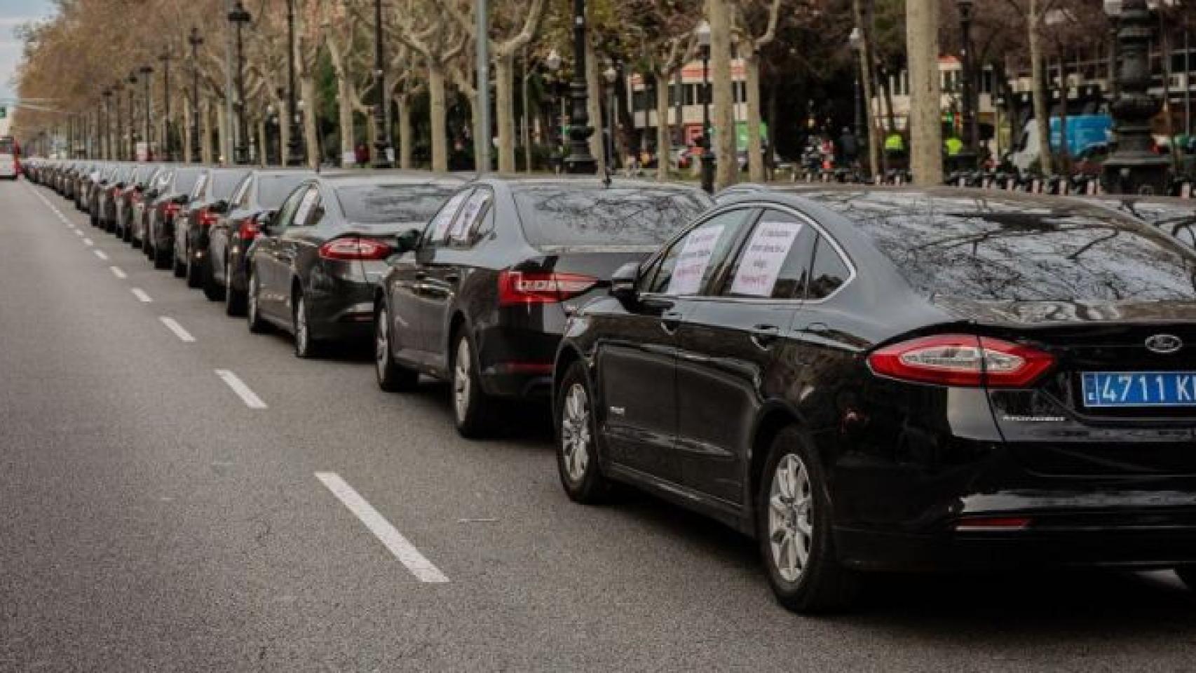 Las VTC colapsarán Barcelona de nuevo este viernes con una marcha lenta