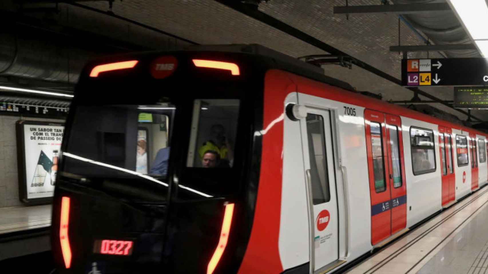 GrupoRadioLaVidaesOcio: Ni la L1 ni la L5: la línea del metro de ...
