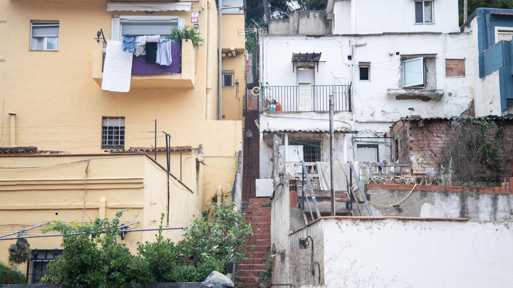 Torre Baró y 'El 47', el barrio de moda de Barcelona que todavía se ...