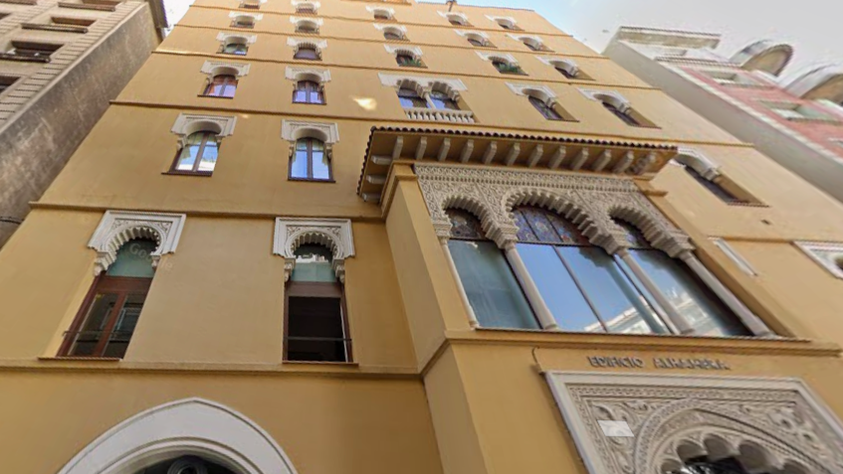 El rincón más especial y único de Barcelona: el edificio que recrea a ...